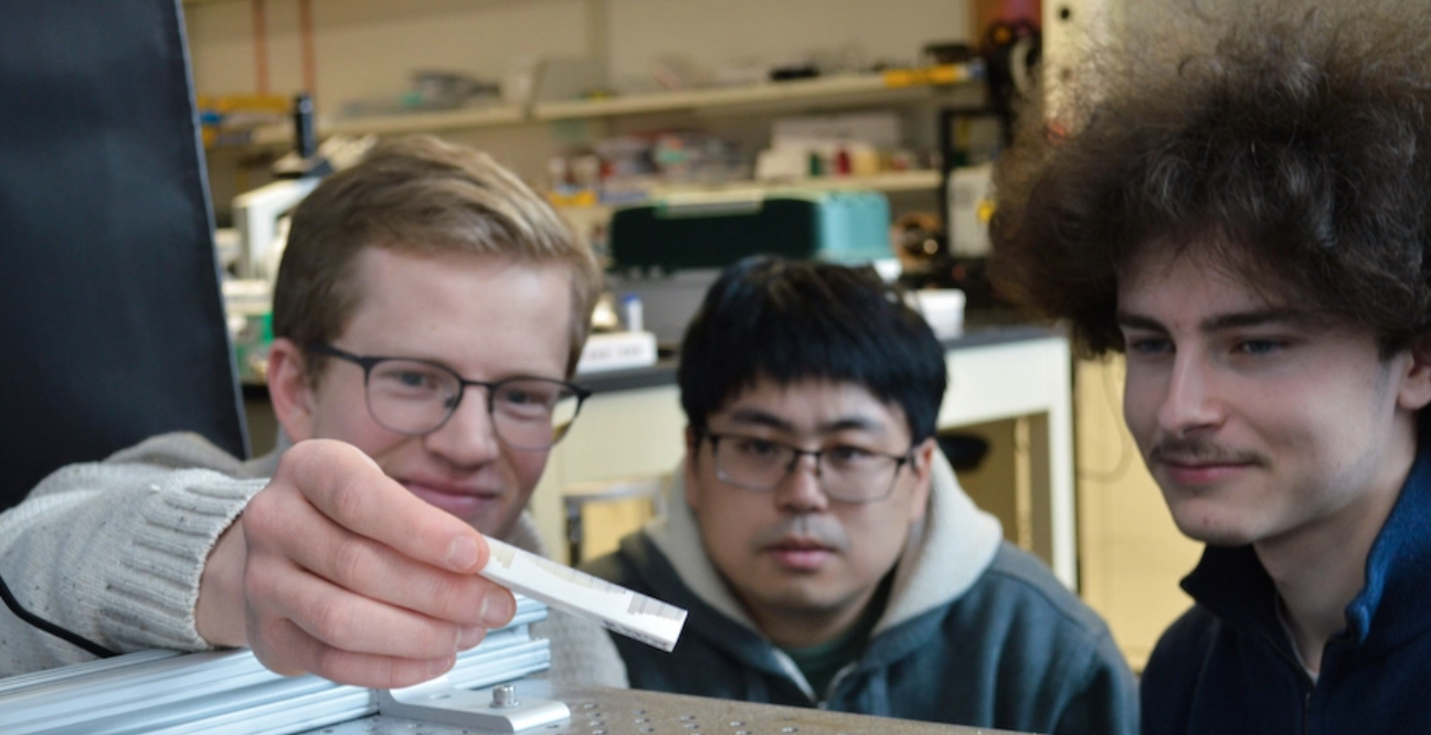 Scientists at the University of Minnesota use ultrasound waves to move ...