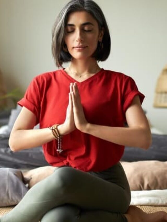 Feeling tired? Do these quick yoga poses for instant energy - BreezyScroll
