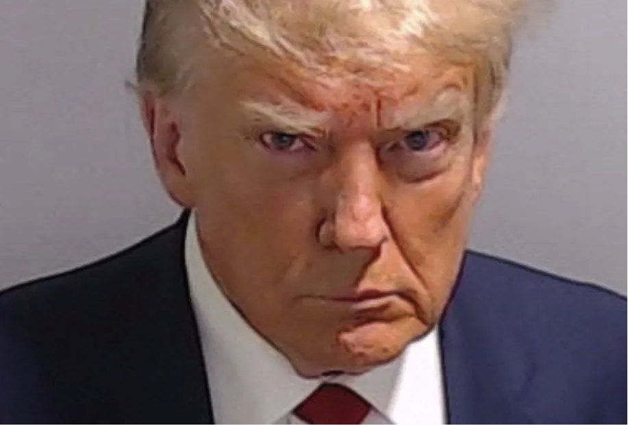 Historic first: Donald Trump surrenders, mug shot taken after arrest ...