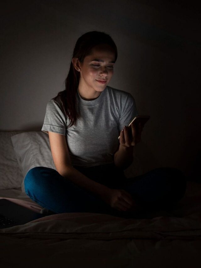 What is Internet addiction disorder? How can it be dealt with?