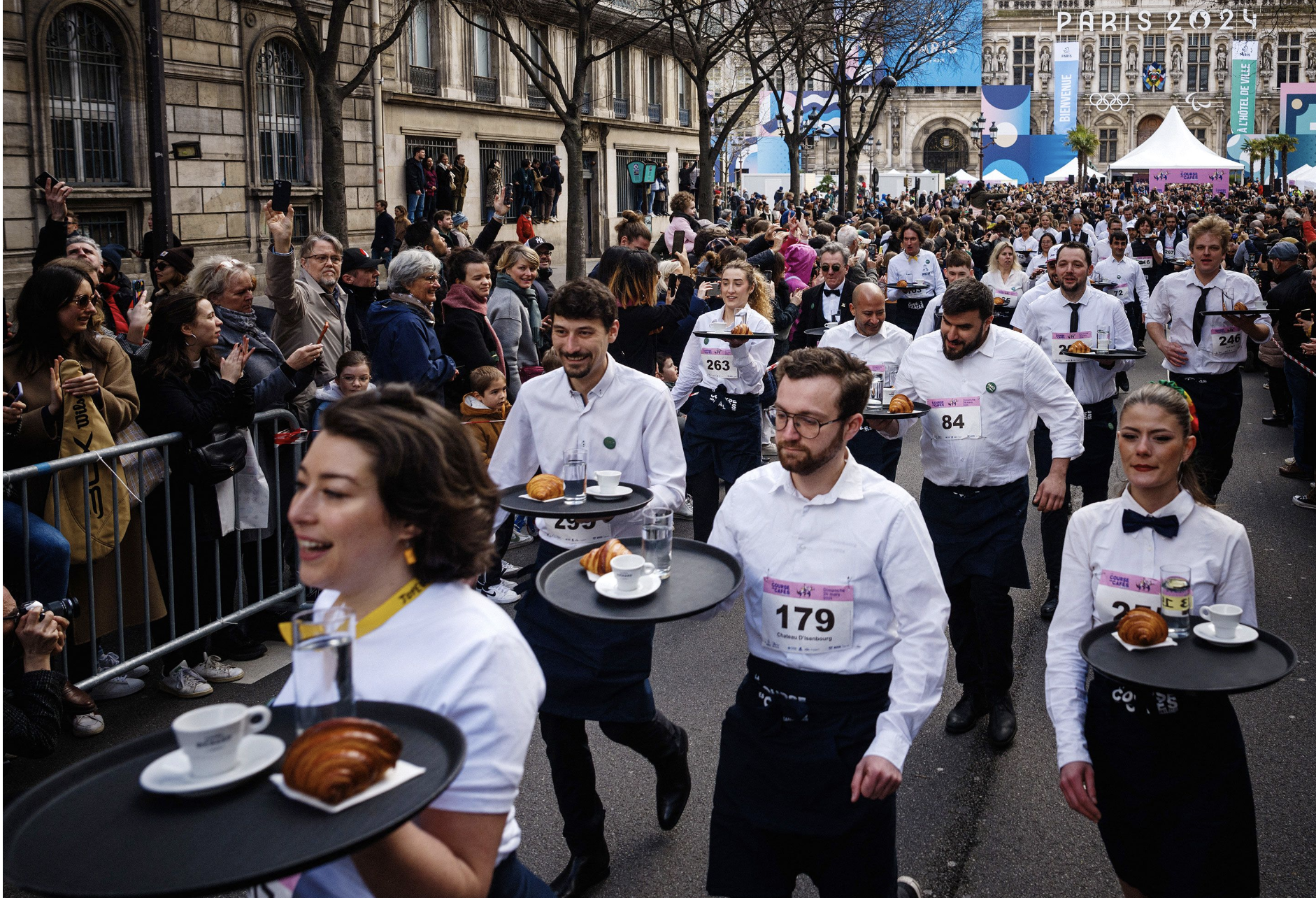 What is the Paris waiters race? French capital revives century-old ...