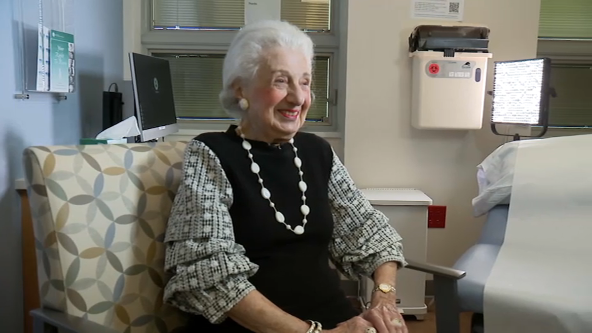 Chicago woman Layne Horwich, diagnosed with breast cancer at 100, is ...