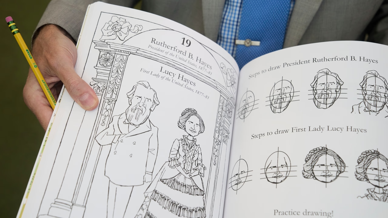 US Professor Teaches Anyone to Draw Presidents in Four Steps