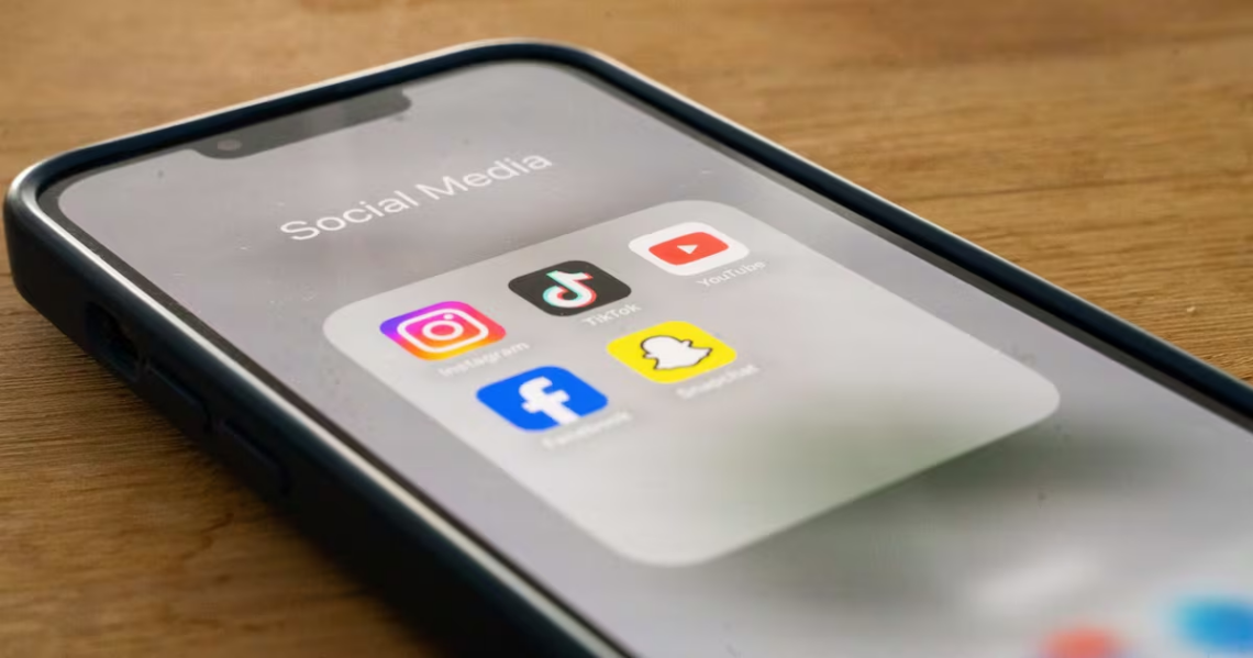 Meta and YouTube Accused of “Engineering Addiction” in Children